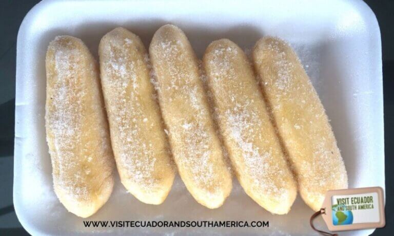 Ecuadorian food: muchines de yuca - Ecuador